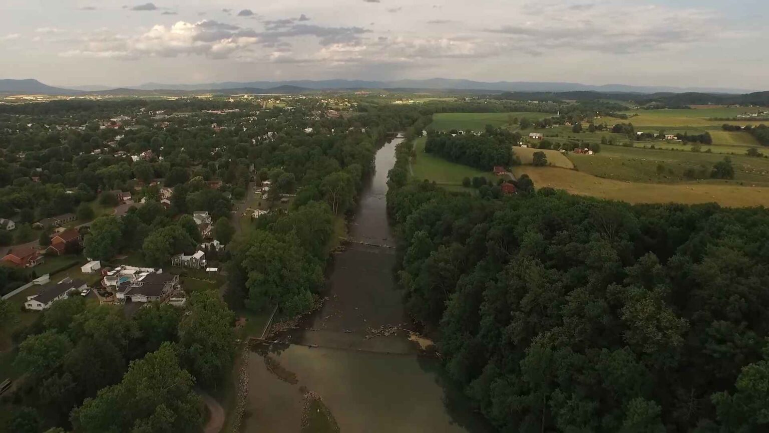 10 Best Small Towns to Retire in Virginia (Affordability + Scenery ...